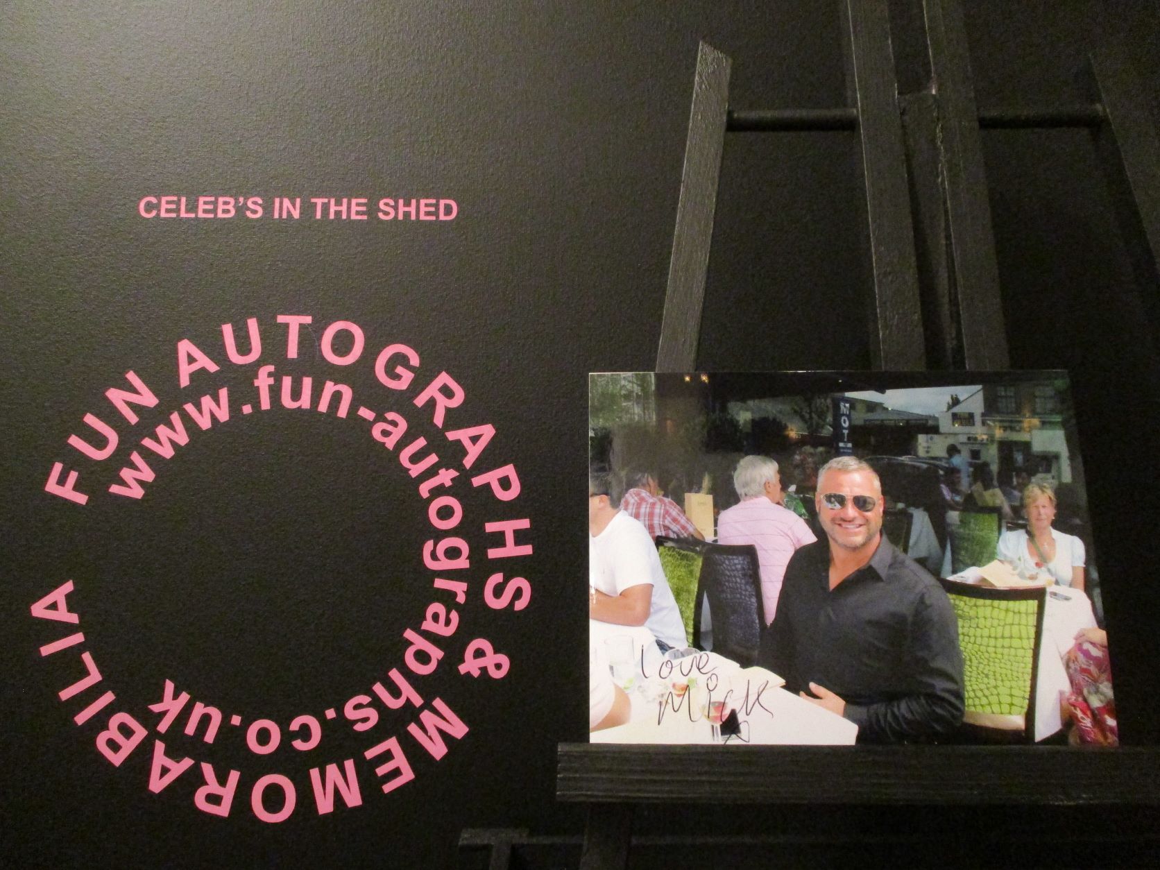 Fun Autographs & Memorabilia